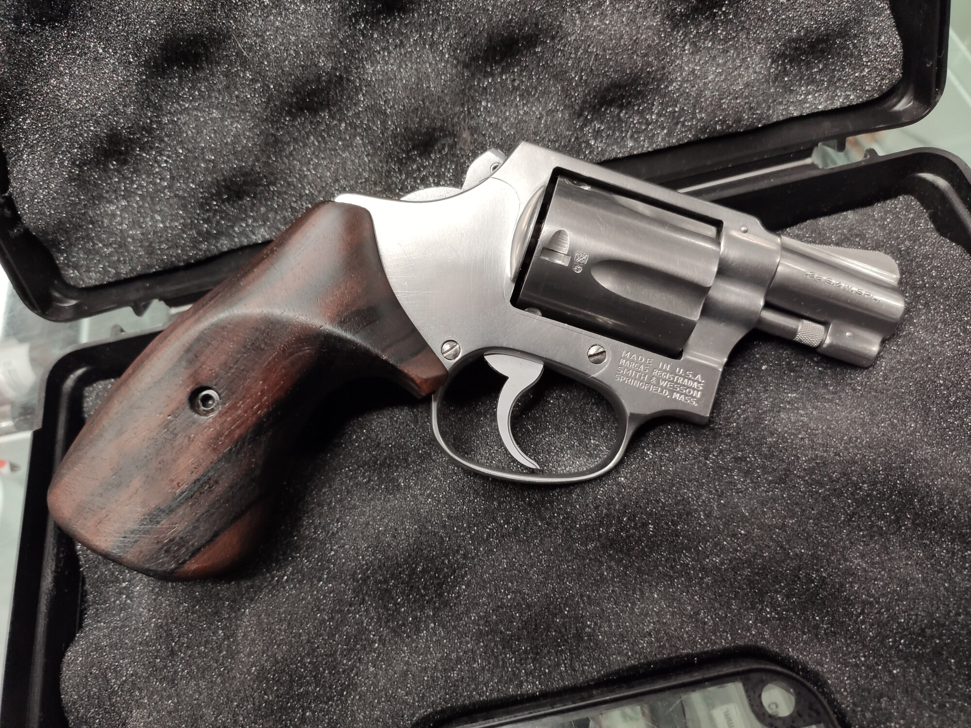 Smith Wesson Revolver mod. 60 cal.38 Special bobbed hammer originale